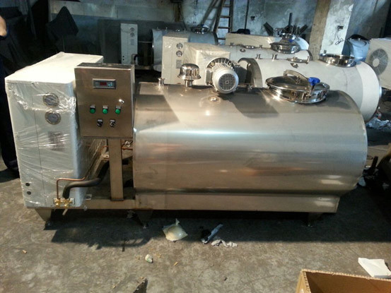 1000L Horizontal Milk Cooling Machine , R22 Farm Milk Coolers